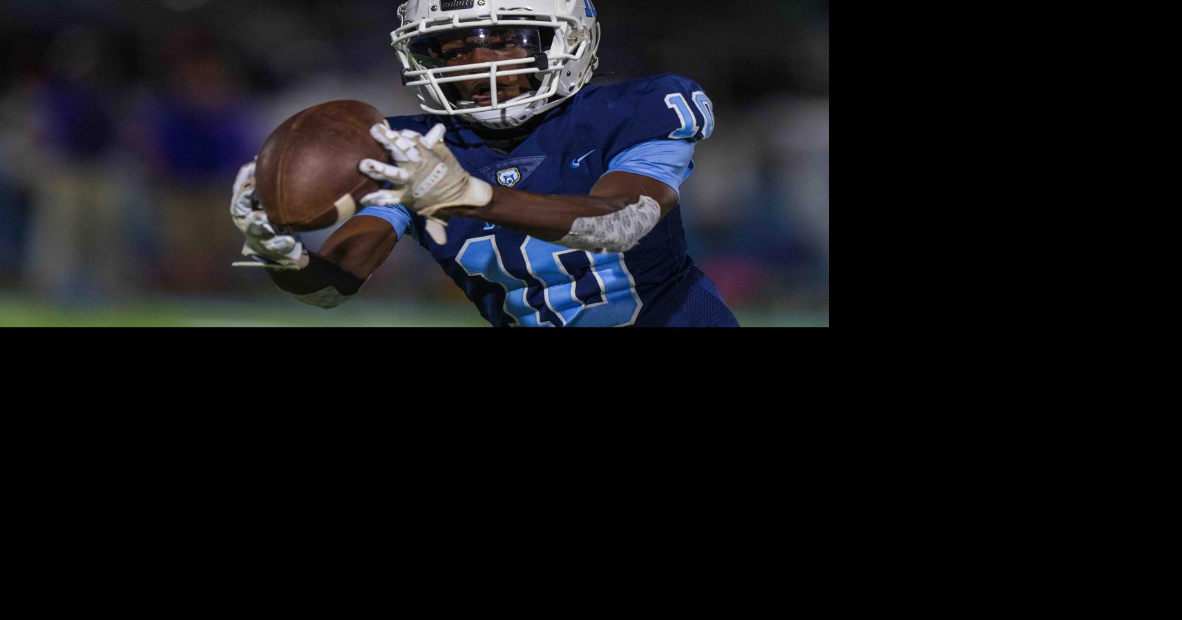 South Florence's Evin Singletary shines at WR for top-ranked Bruins