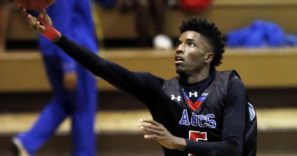 Felton leads Mullins past Wilson