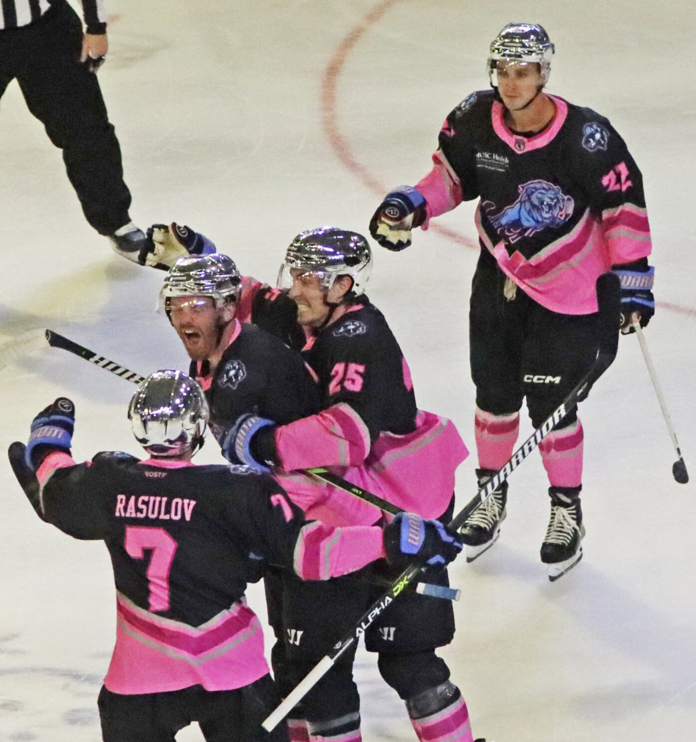 Danbury wins 5-3 over Pee Dee IceCats