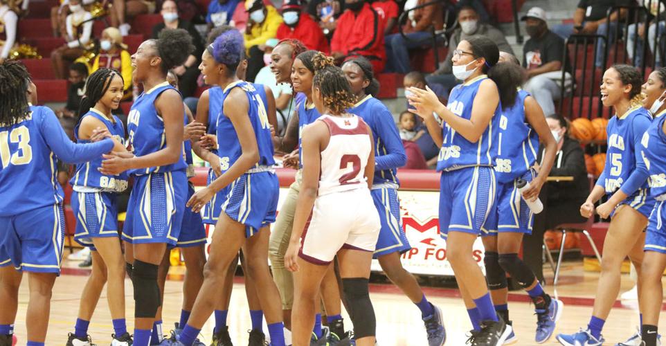 Lake View Lady Wild Gators on title hunt