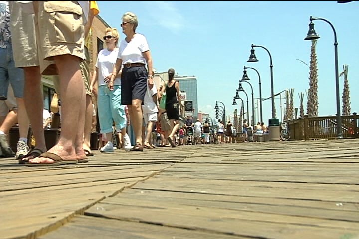 Grand Strand business owners pleased with busy summer