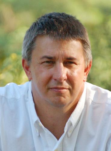 Jon Tuttle named FMU's Distinguished Professor