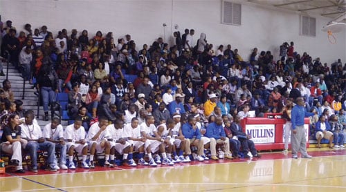Local teams put on show at Mullins High School Thanksgiving Jamboree