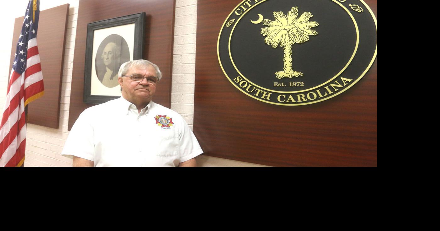 Mullins Vietnam War veteran finds solace in volunteering to help others