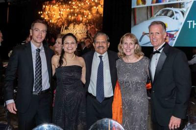 Local businesses ramp up holiday charity | Business | scottsdale.org