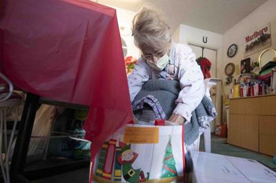 Scottsdale rallies around Adopt A Family program | Neighboors ...