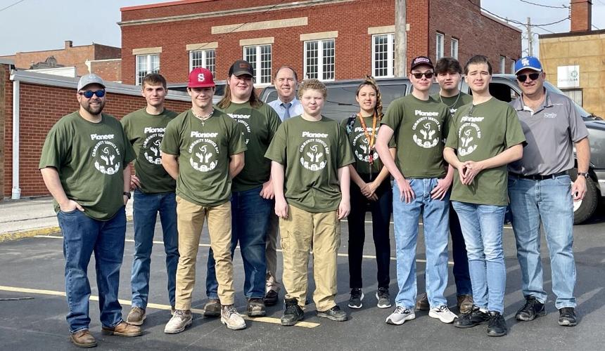 PCTC students help clean up Shelby | | sdgnewsgroup.com
