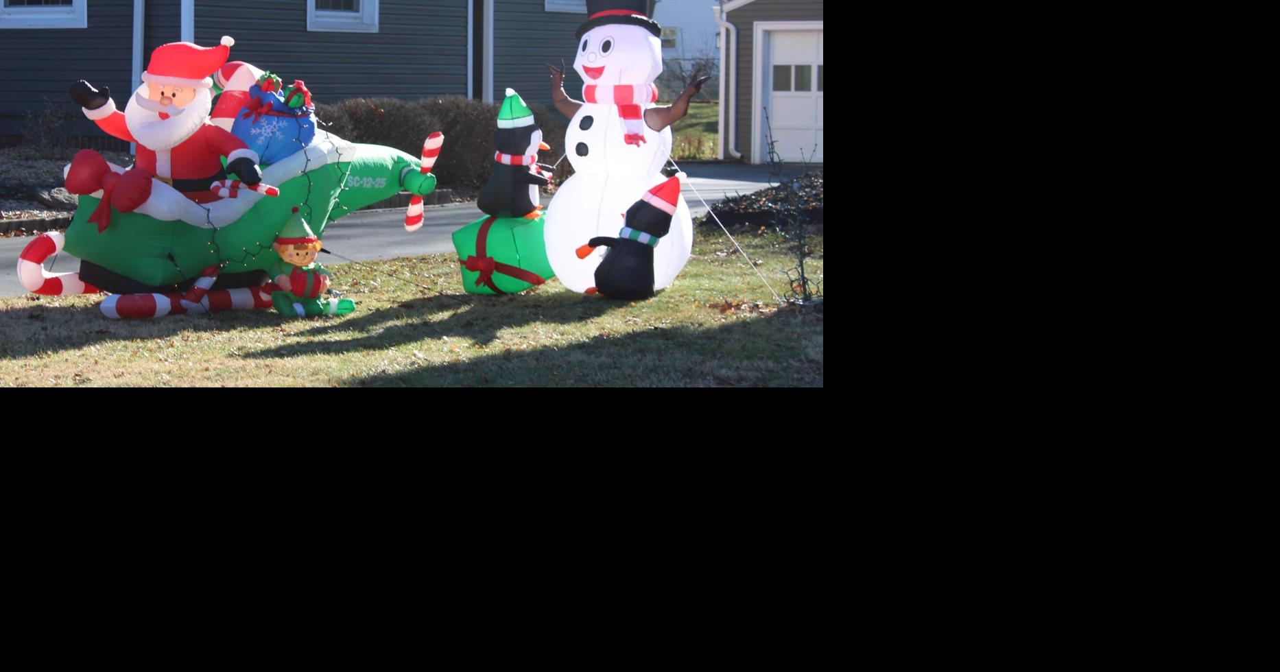 Shelby residents get into the holly jolly spirit | Multimedia ...