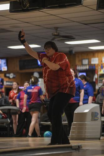 Shelby Bowling split against Highland | Shelby Daily Globe News ...