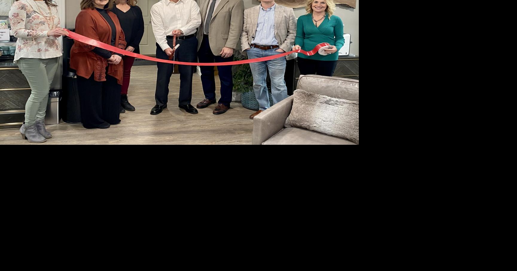 Ribbon cutting ceremony at Edward Jones in downtown Shelby ...