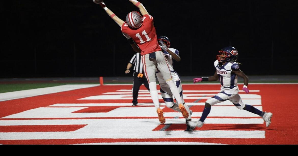 Shelby Football keeps it rolling | | sdgnewsgroup.com