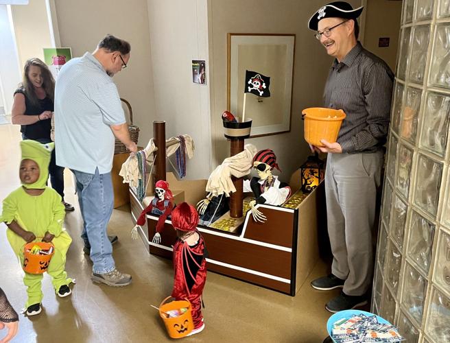 Carton Service Family Halloween Party Photo Gallery | | sdgnewsgroup.com