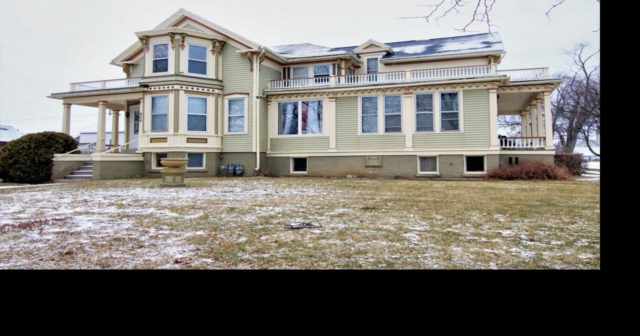 Take a look inside this 2-family 'mini mansion' in Sheboygan | Real ...