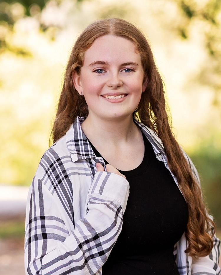 Elayna Hansen | Obituaries | sheboygansun.com