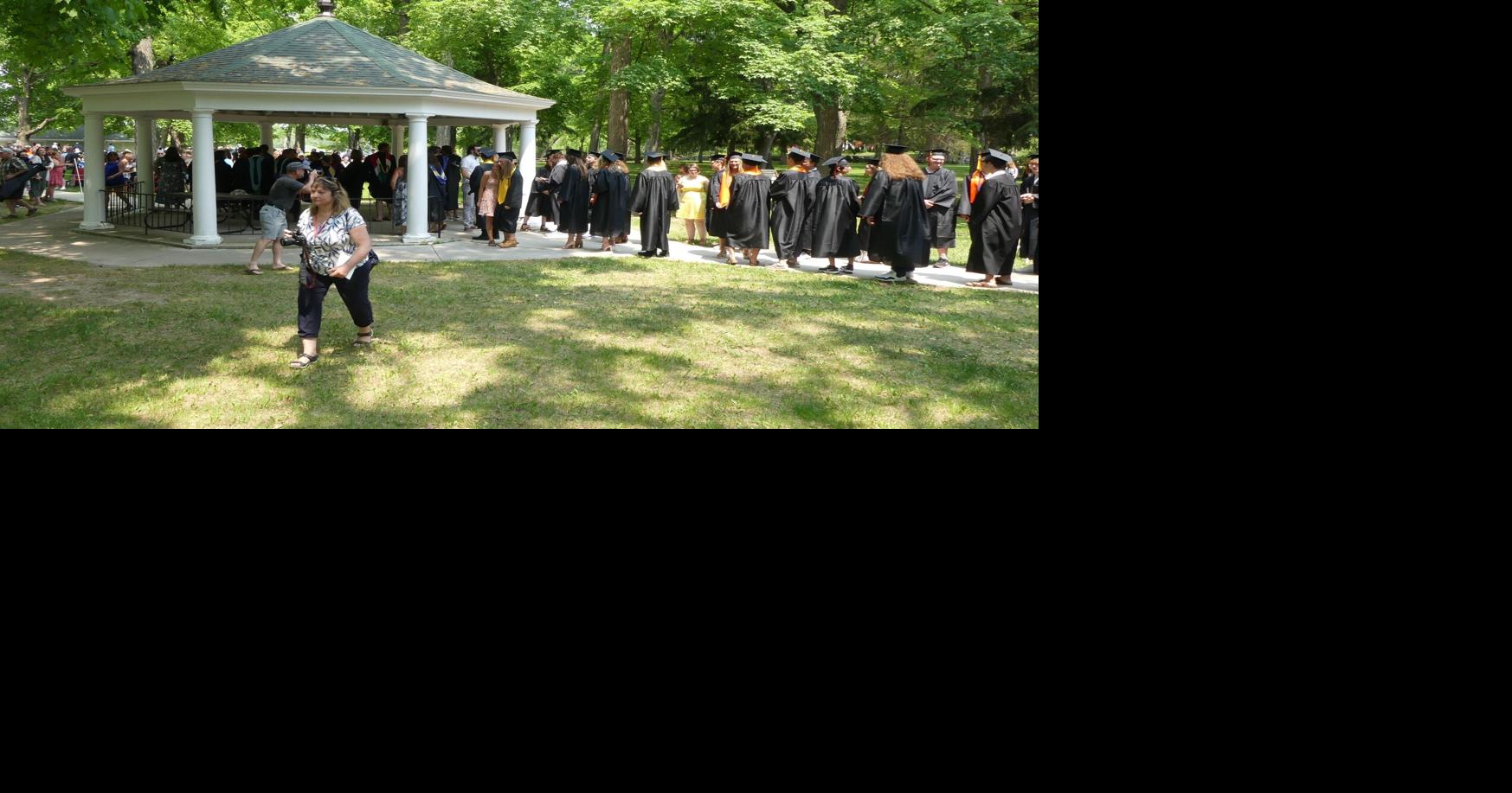 Plymouth High School graduation - gallery 1 | | sheboygansun.com
