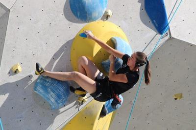 Seneida Biendarra: Overcoming Blindness Through paraclimbing | Local ...