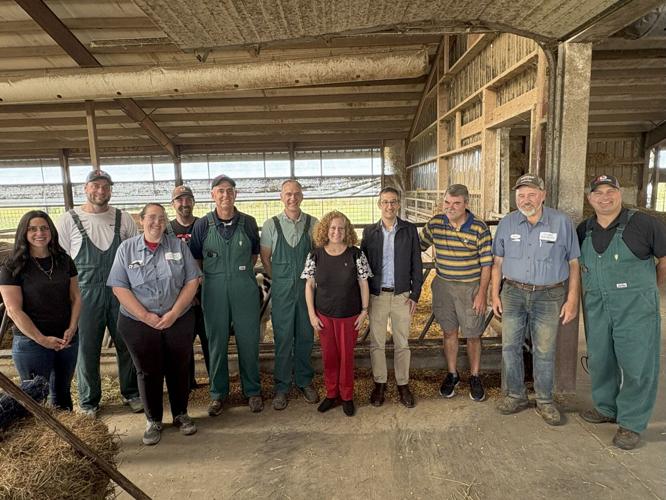 Chancellor Mnookin connects with Sheboygan County leaders | Local News ...