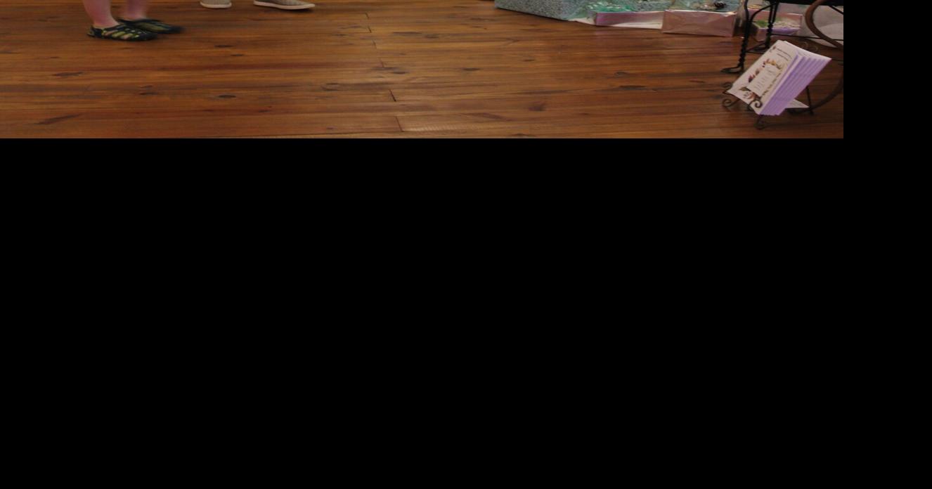 Grover Center Festival of Trees highlights 'Christmas Around the World ...