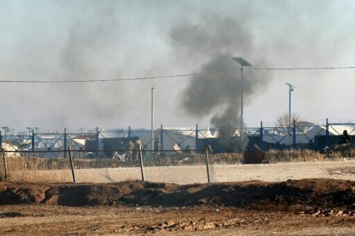 US begins IS prisoner transfer as Syria govt, Kurds trade attack blame ...