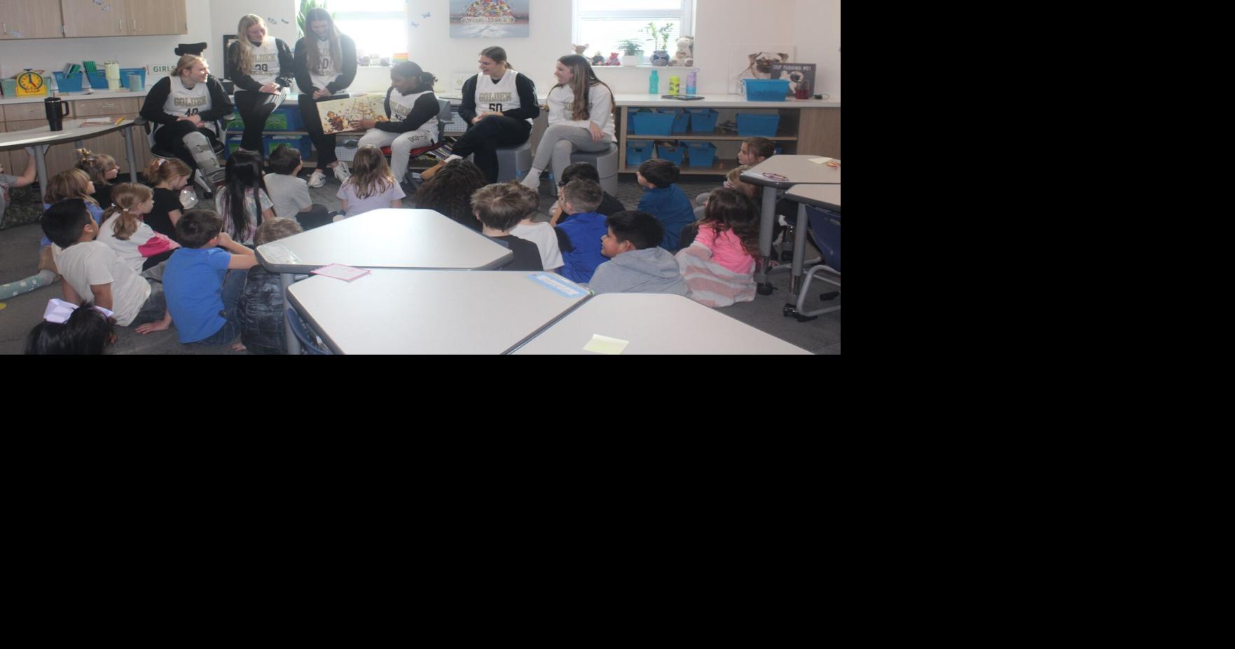 SCS celebrates reading with guests, fun themes | News | shelbynews.com