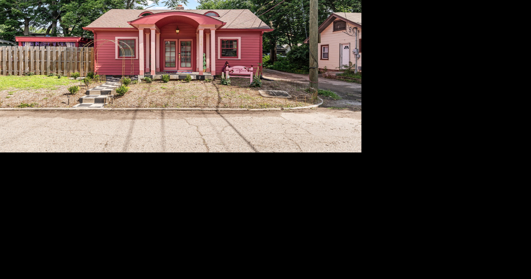 Alice in Wonderland-themed tiny home on sale for over $200,000 ...