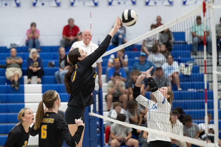 Morristown volleyball defeats Waldron 3-1 | Sports | shelbynews.com