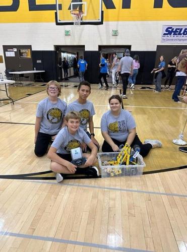 SMS hosts fall blended robotics tournament | News | shelbynews.com