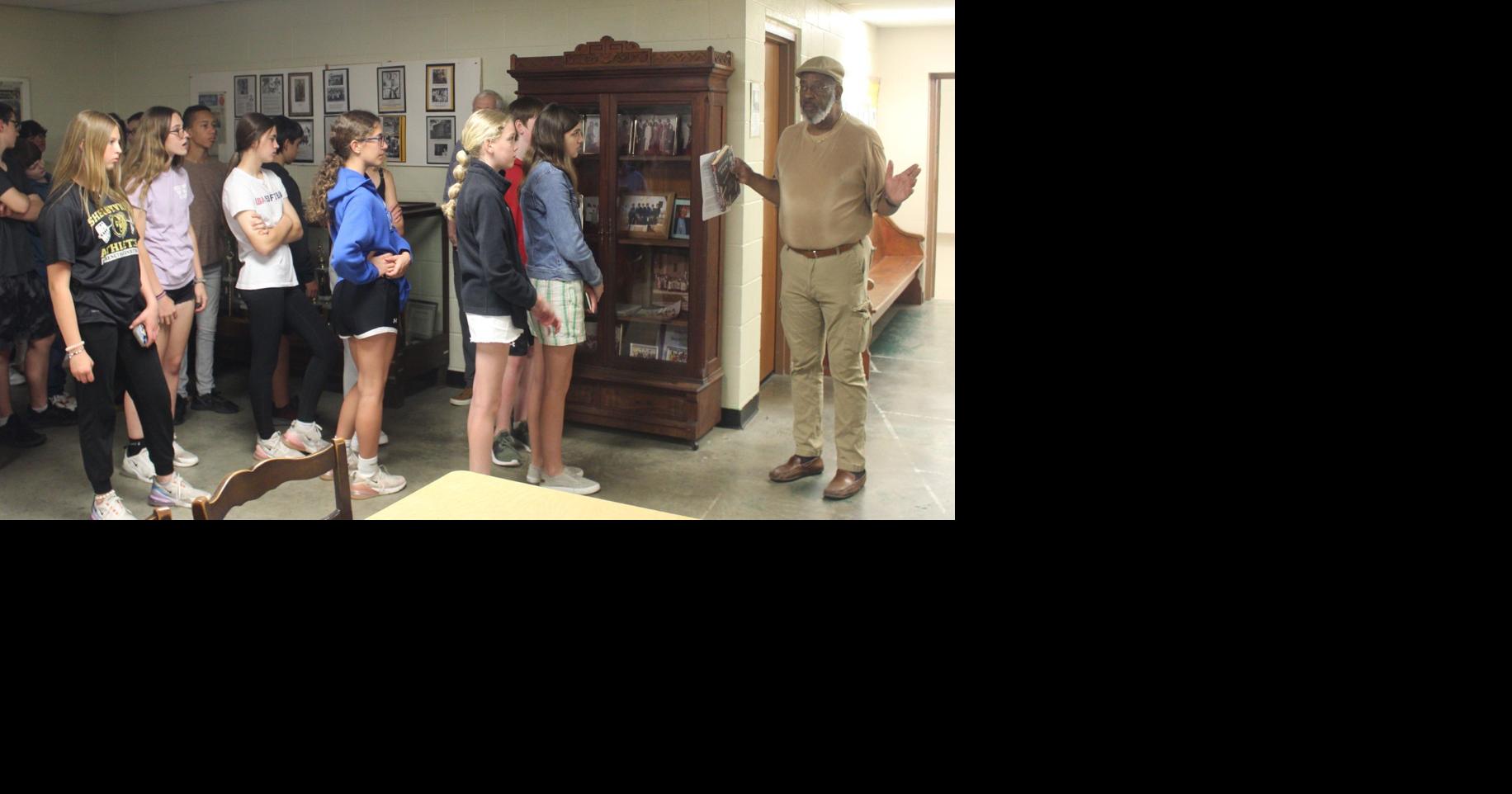 Tour teaches 7th graders about local history | News | shelbynews.com
