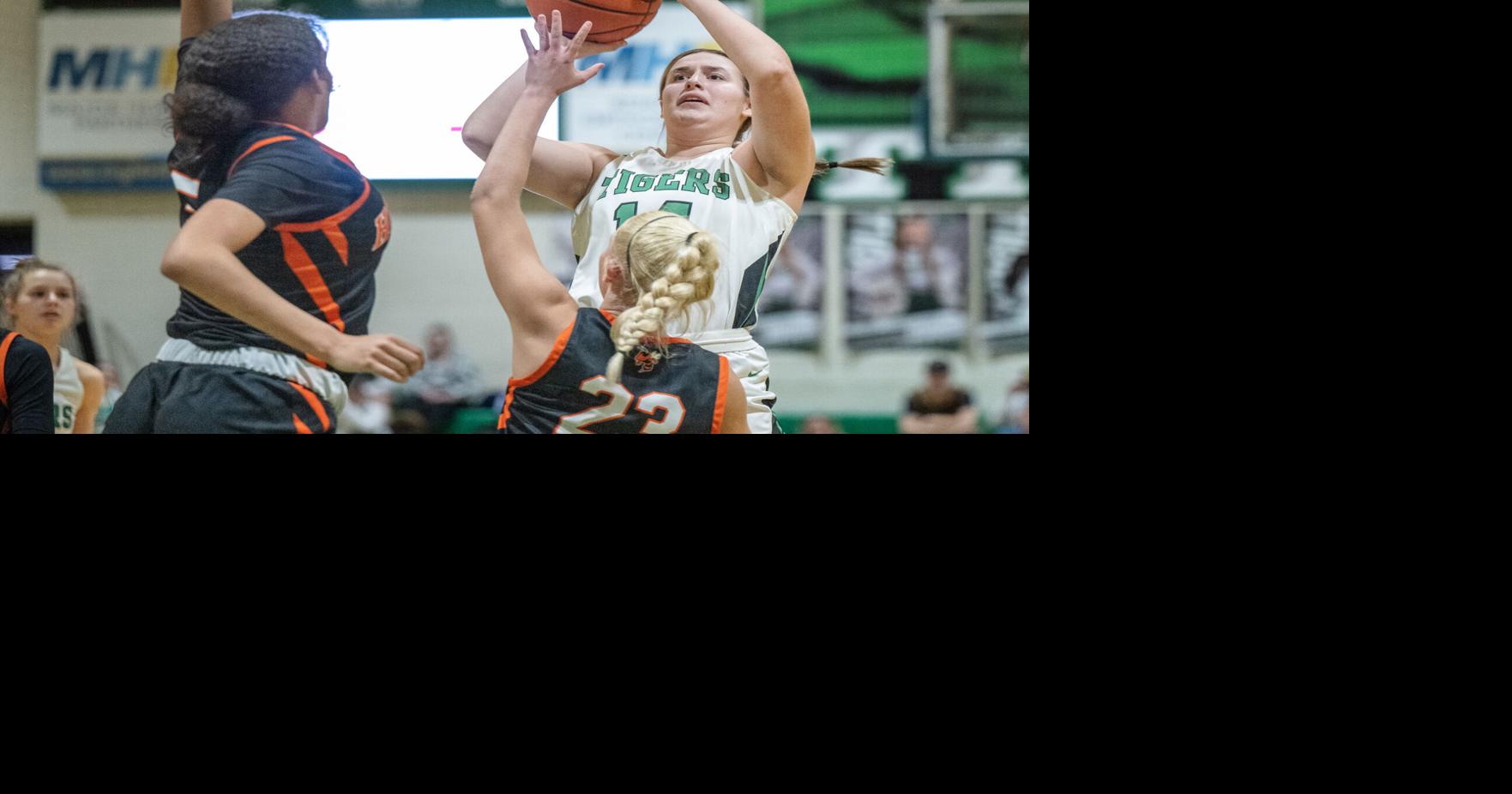 Reunited: Graham and Phelps | Sports | shelbynews.com