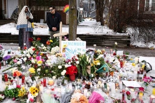 US immigration agent's fatal shooting of woman leaves Minneapolis in ...