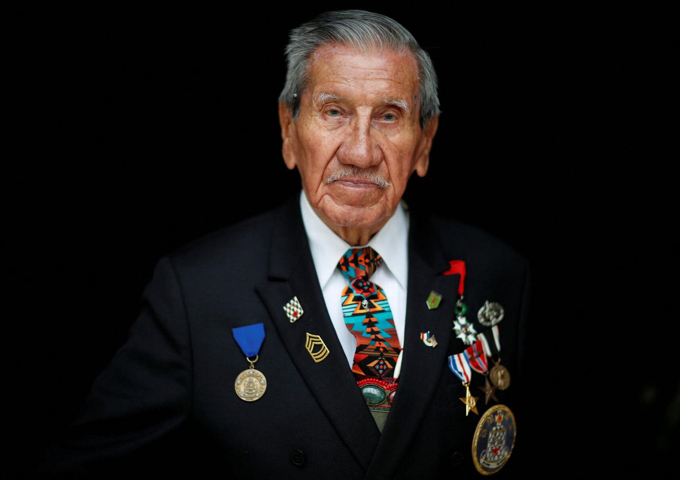 D-Day veteran Charles Shay, who saved lives on Omaha Beach, dies at 101 ...