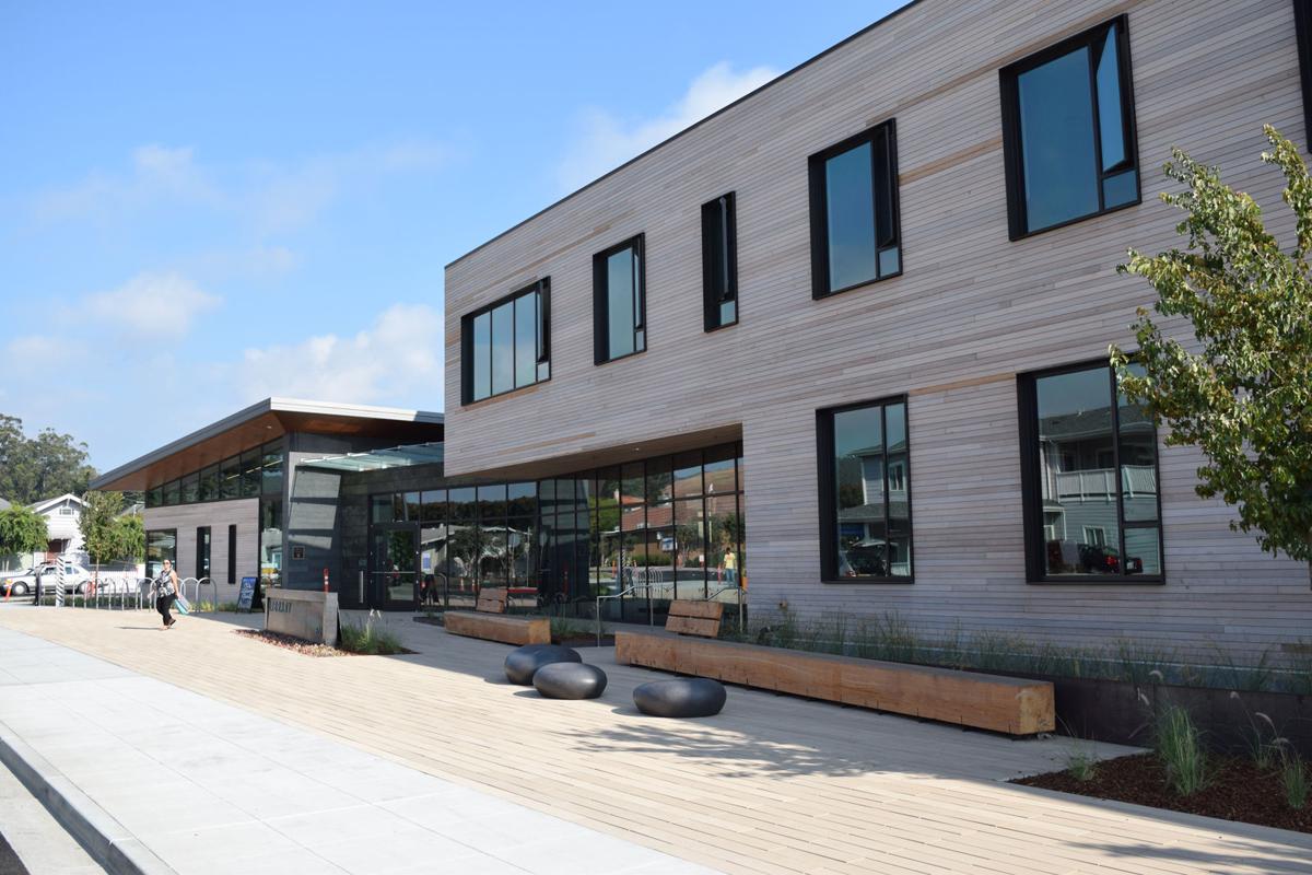 Half Moon Bay library’s grand opening | Local News | smdailyjournal.com