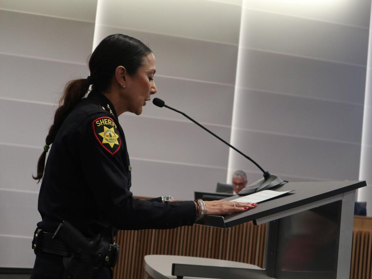 Aenlle at the center of chaos | Local News | smdailyjournal.com