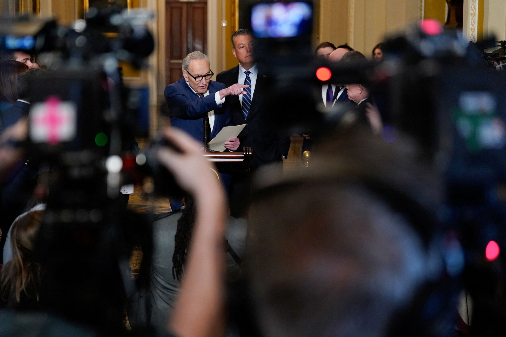 Partial federal shutdown seems increasingly likely as Democrats demand ...