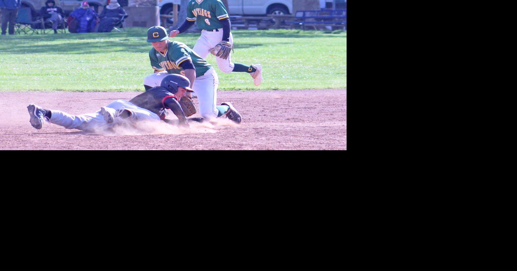 Capuchino baseball back in playoff picture with sweep of Aragon | Local ...