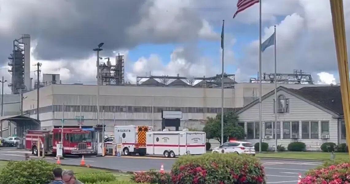Deaths reported after tank implodes at Washington pulp and paper mill ...