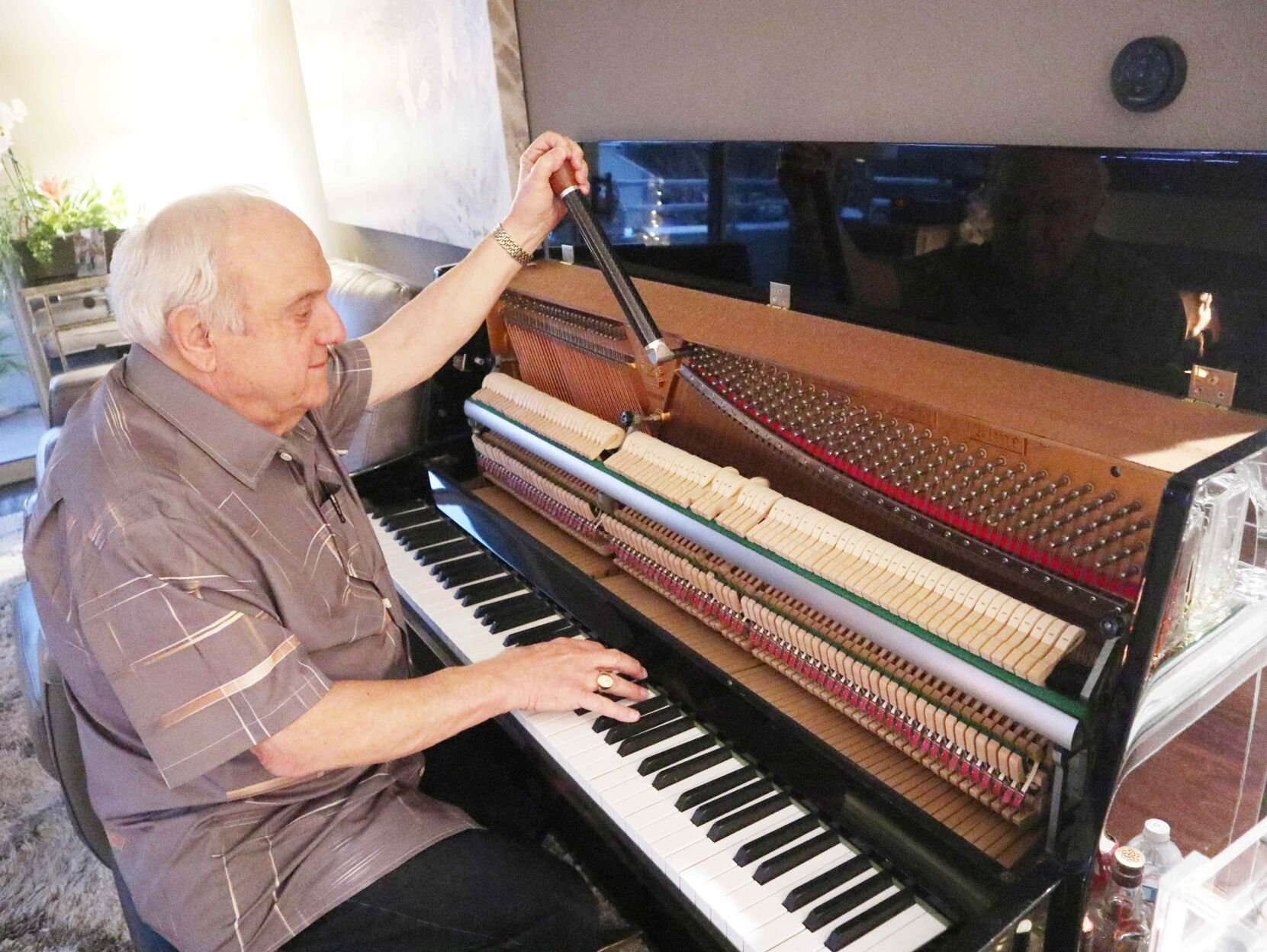 ‘It’s a love’: Local piano expert keeps art alive with tuning practice ...