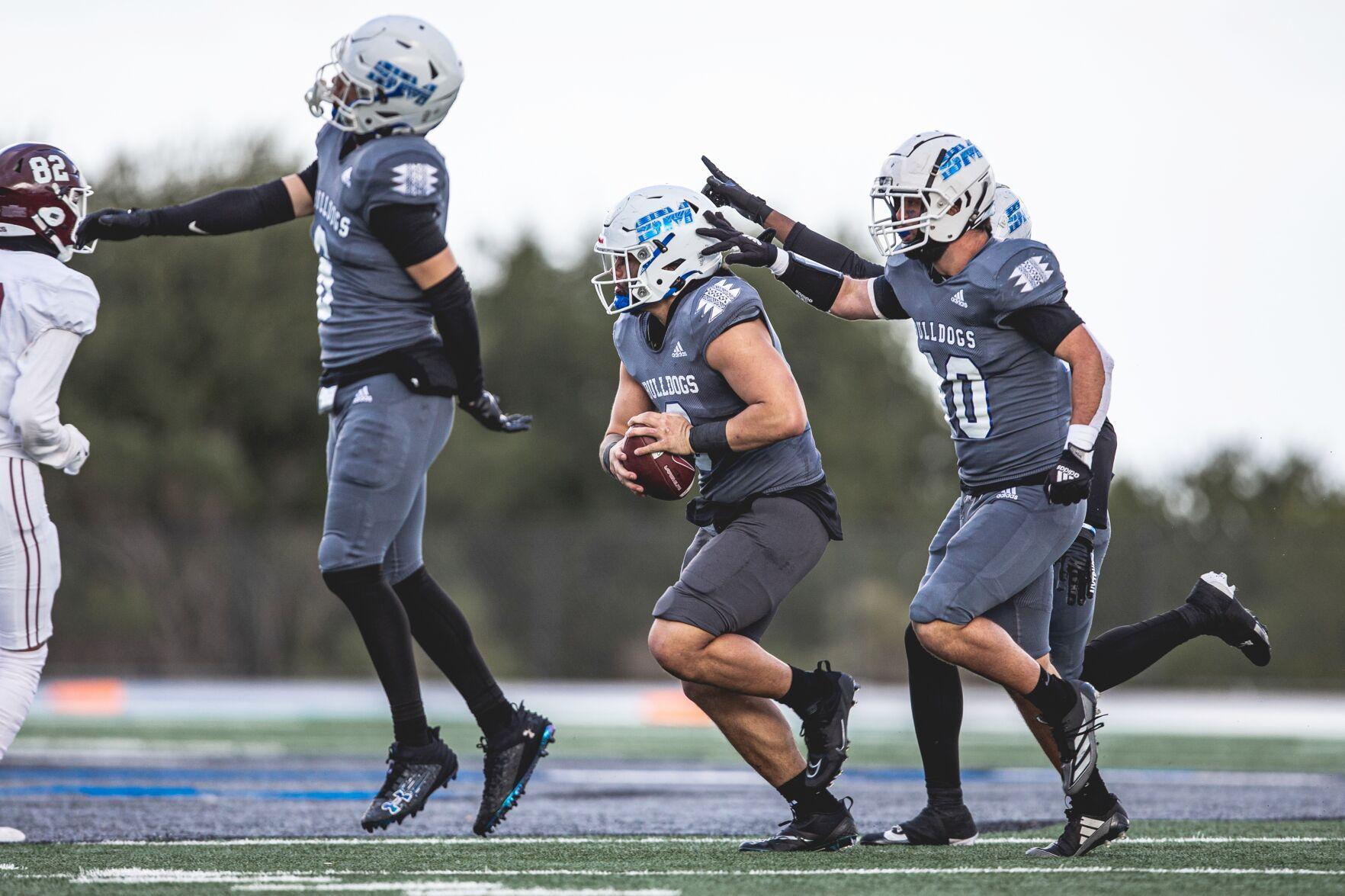 State champs: CSM Bulldogs leave no doubt in 43-11 win over Mt. SAC ...