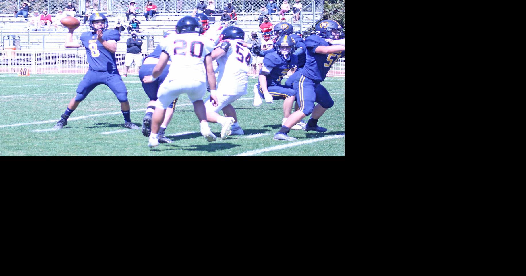 Menlo School football team trounces Aragon, honors fallen teammate in ...