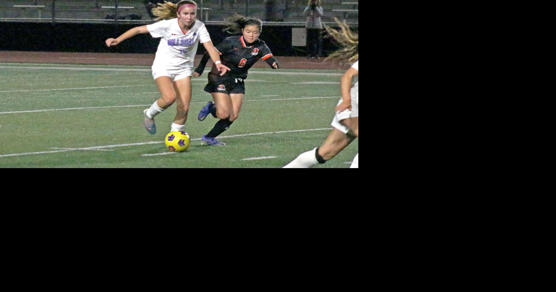 Hillsdale’s Ren Delos Reyes enjoys reunion with her former team | Local ...