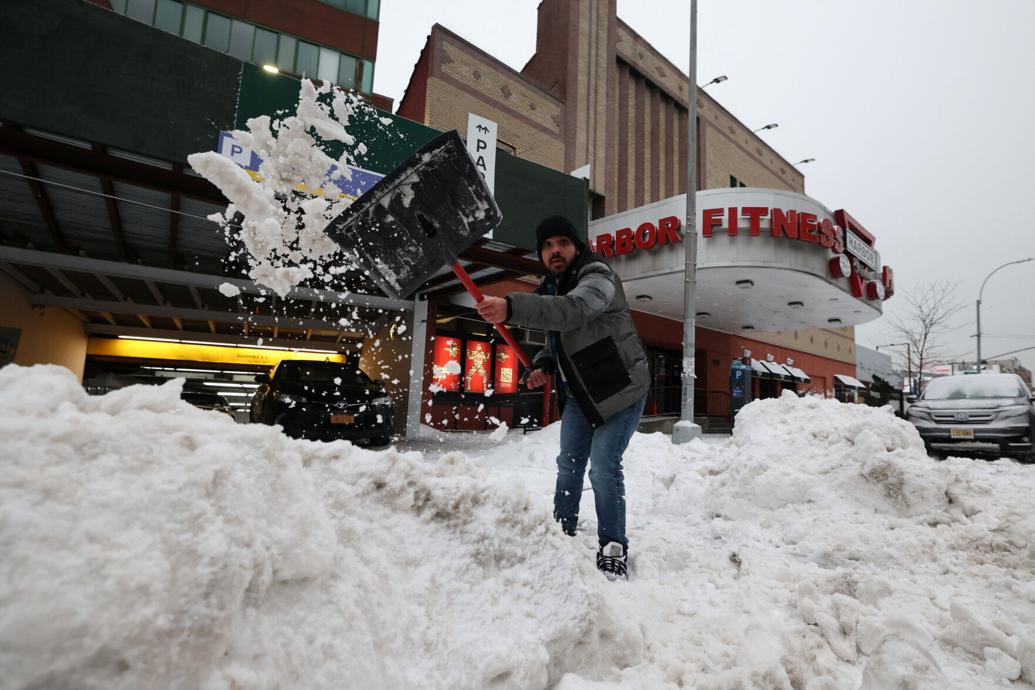 US braces for more freezing cold as winter storm leaves at least 26 ...