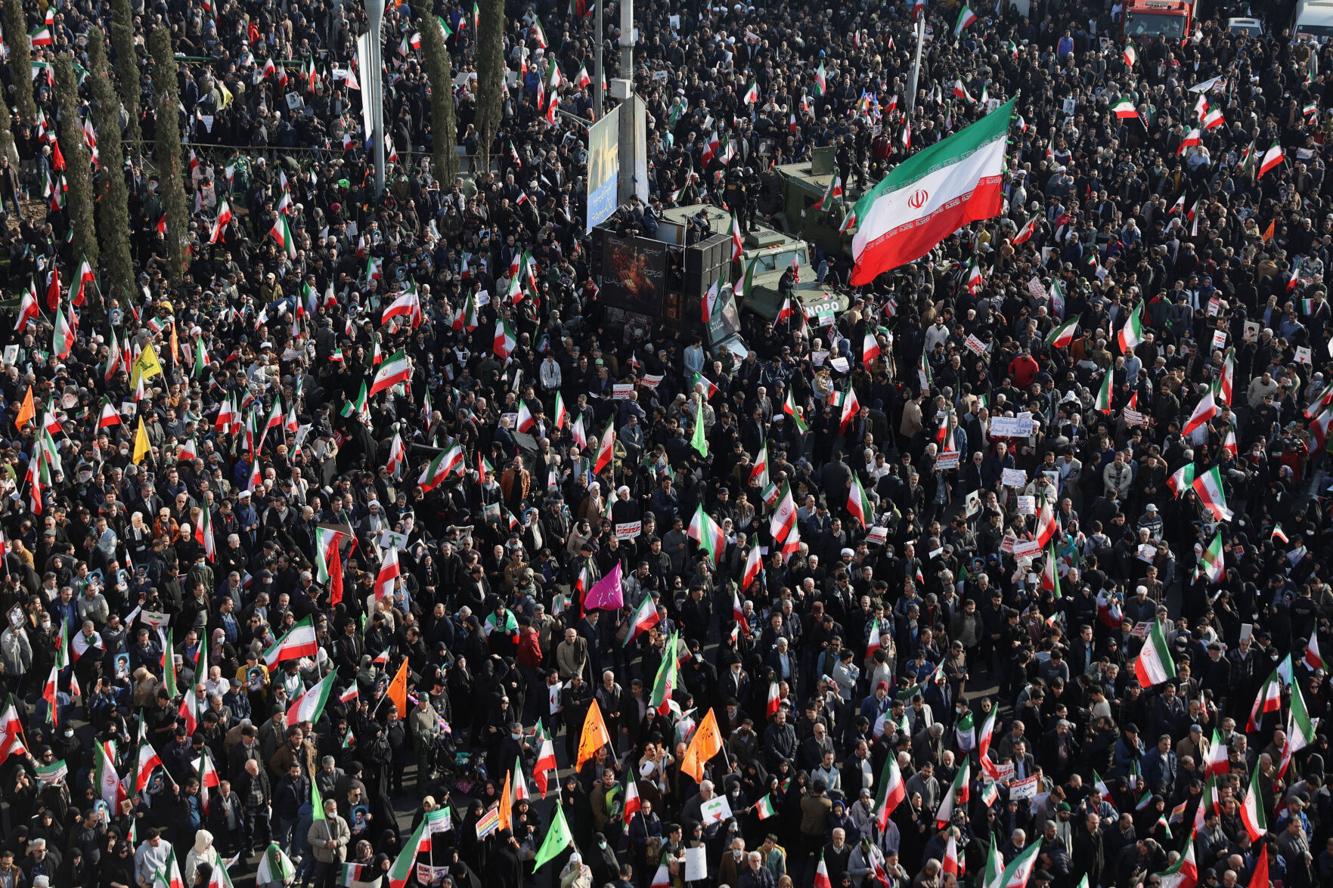 Trump says Iran wants to negotiate as the death toll in protests rises ...