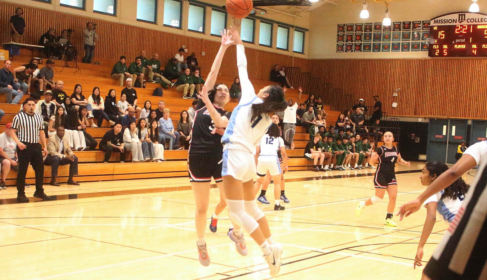 Aragon drubbed by Valley Christian in CCS Division II girls’ basketball ...