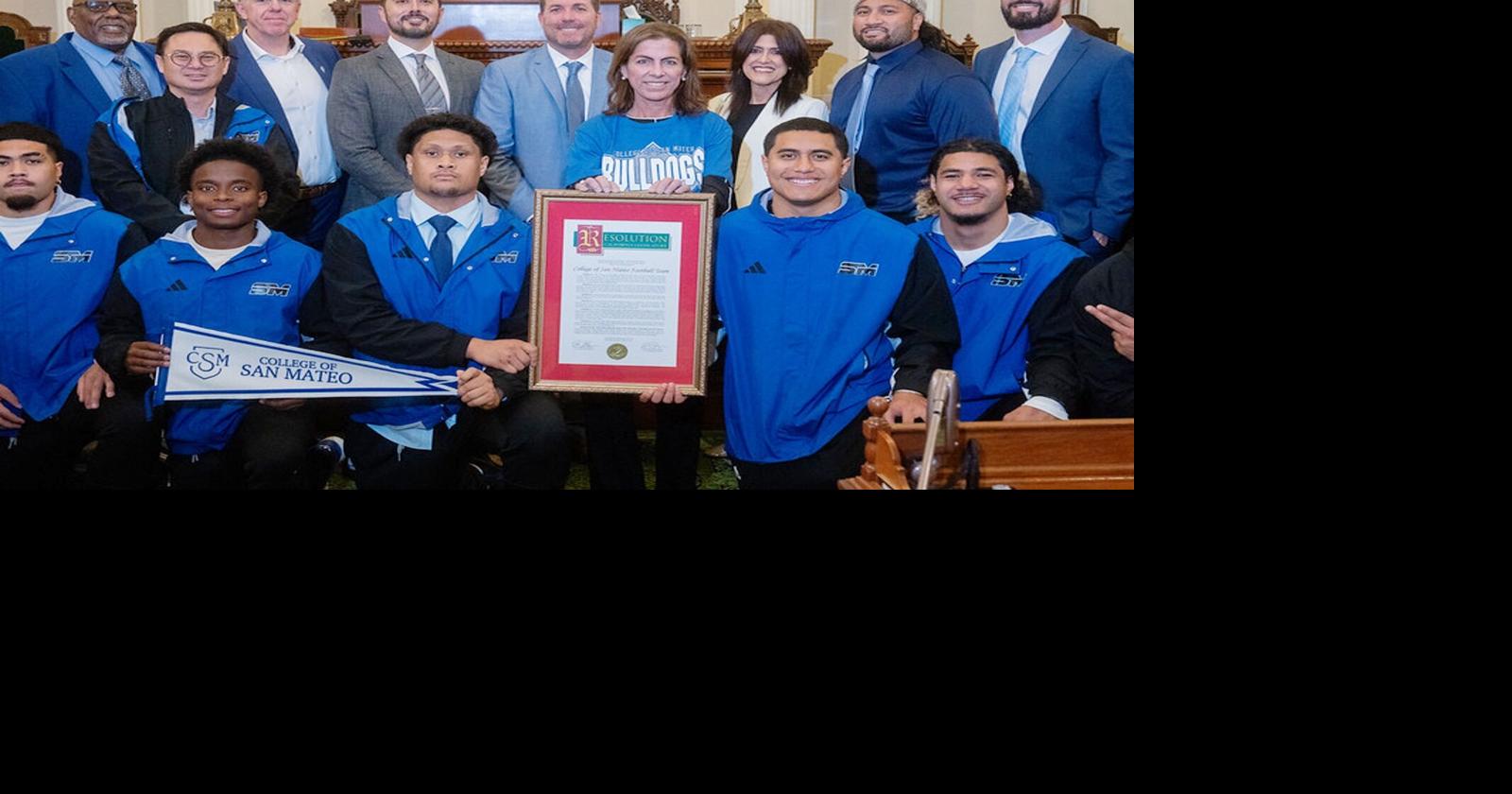 State champ CSM Bulldogs honored | Local | smdailyjournal.com