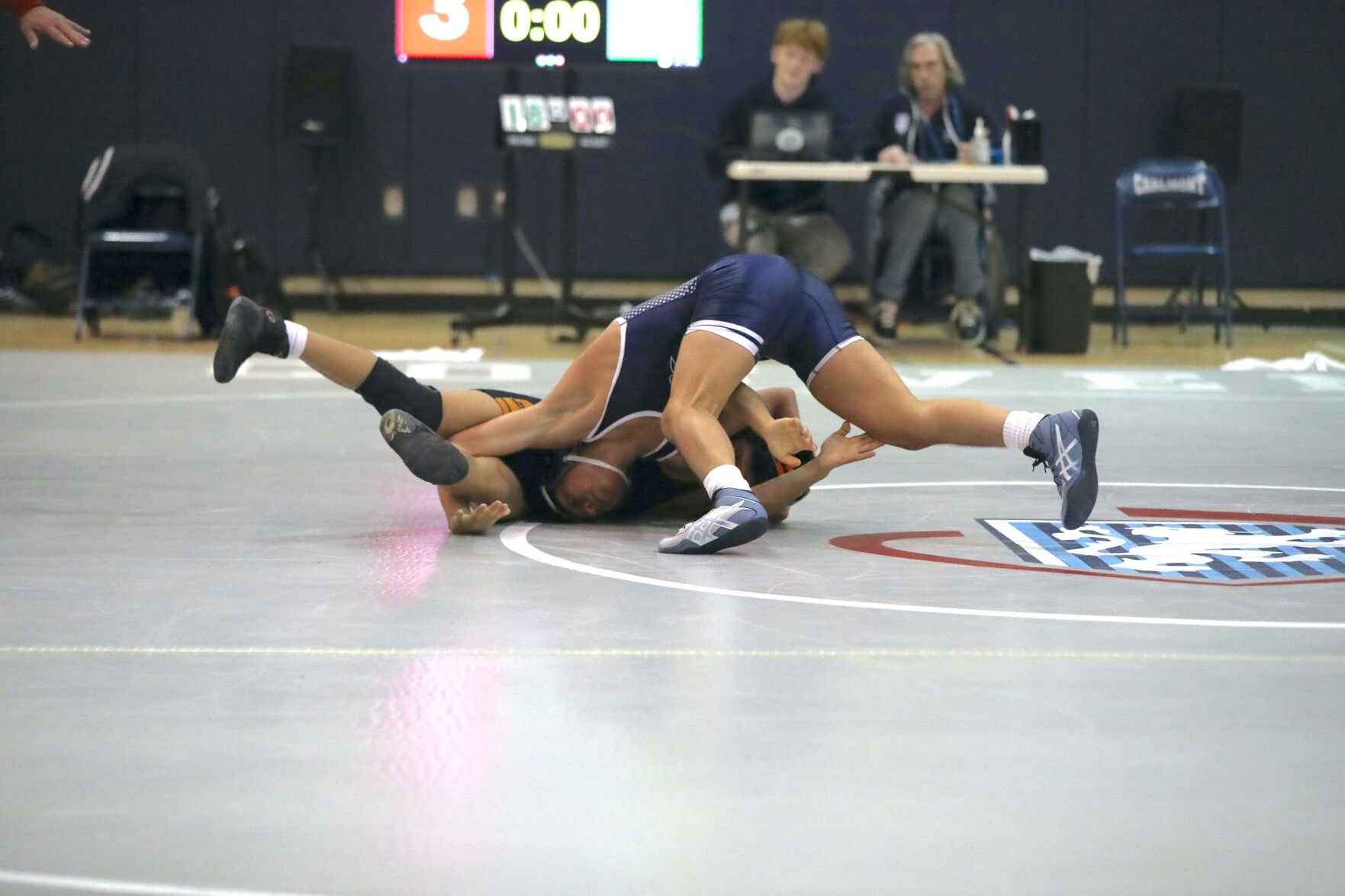 Carlmont Scots dominate in win over HMB | Local | smdailyjournal.com