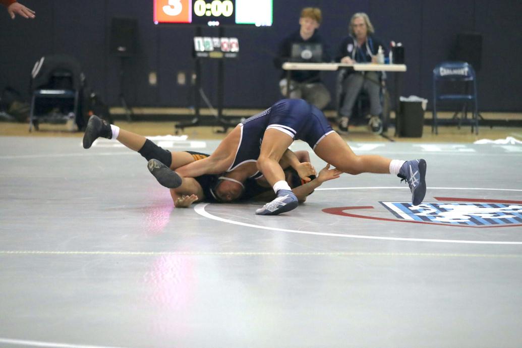 Carlmont Scots dominate in win over HMB | Local | smdailyjournal.com