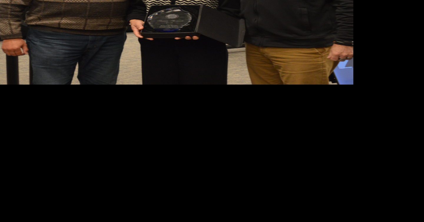 Leadership award honors devoted trustee | Local News | smdailyjournal.com