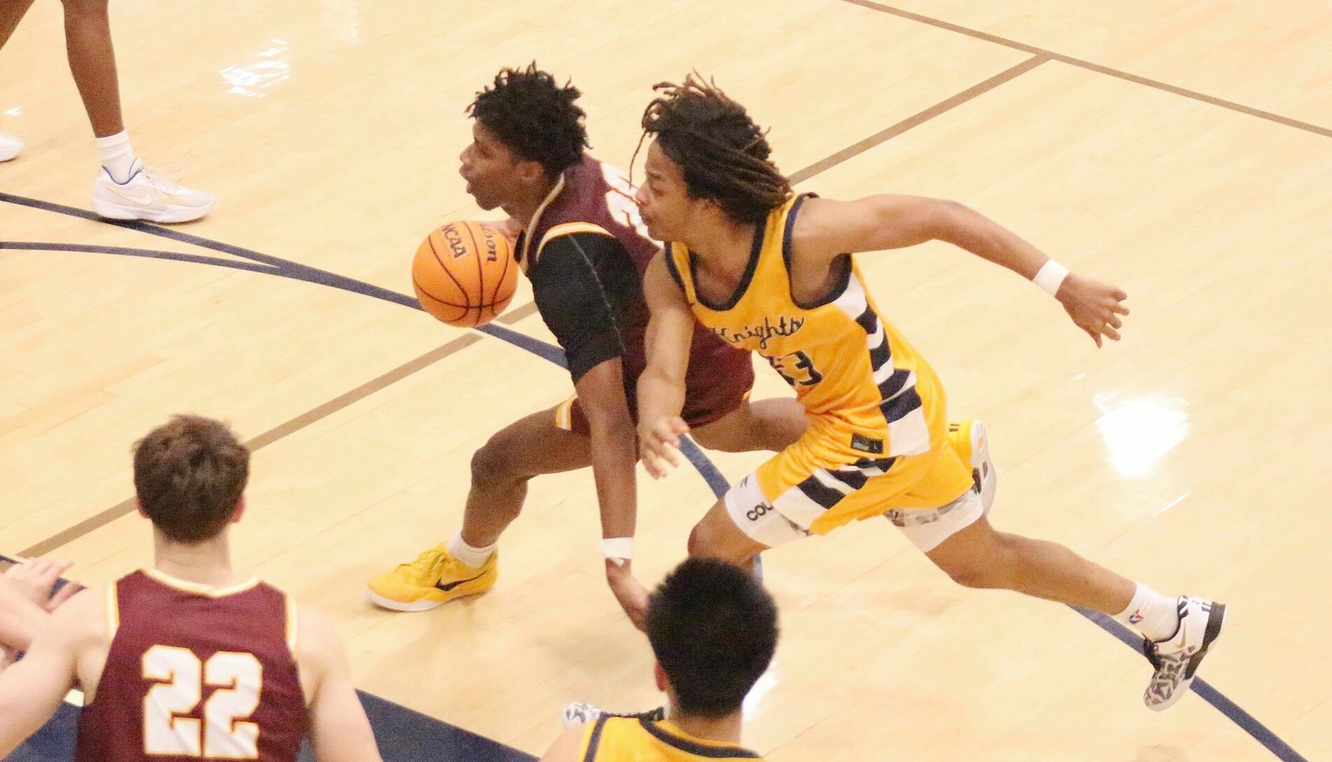 Red-hot Menlo-Atherton tops crosstown Menlo | Local | smdailyjournal.com