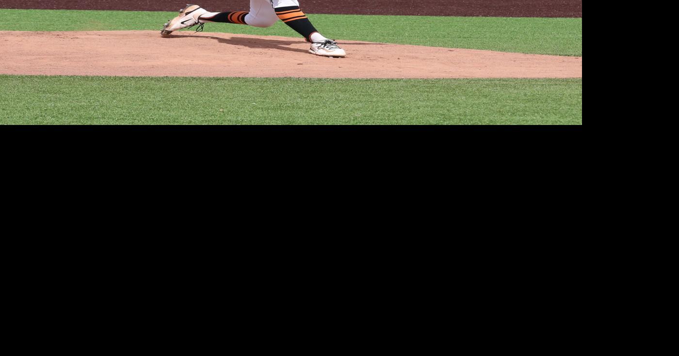 Half Moon Bay baseball snuffs out Sonoma Valley Dragons in first round ...