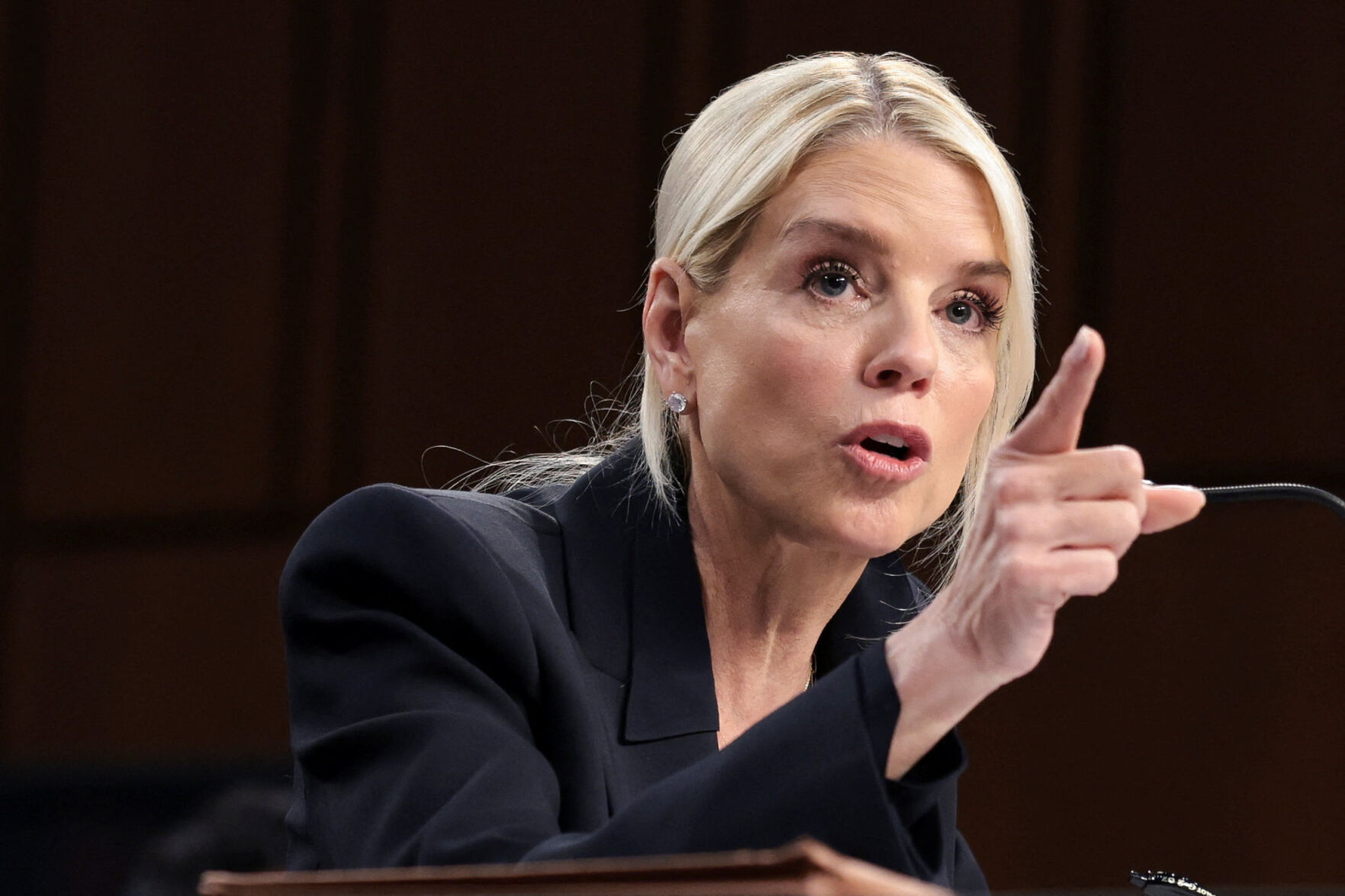 Bondi dodges questions as she clashes with Democrats over claims she's ...